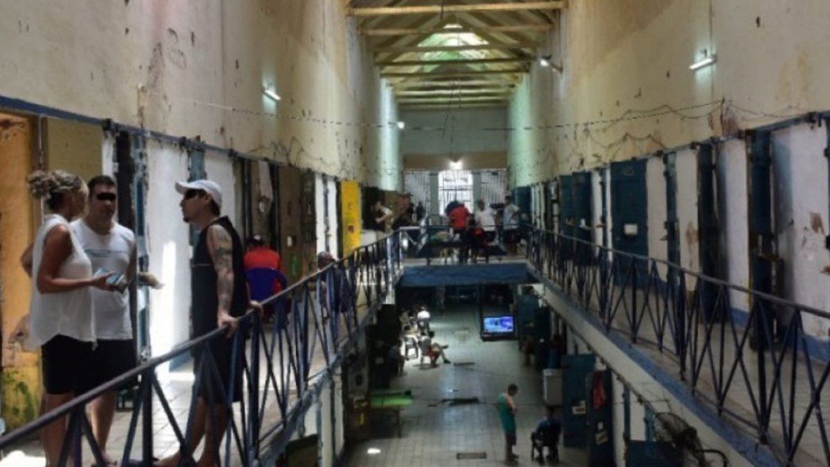 Revelan que la situación de la población carcelaria en Santa Fe es de ...