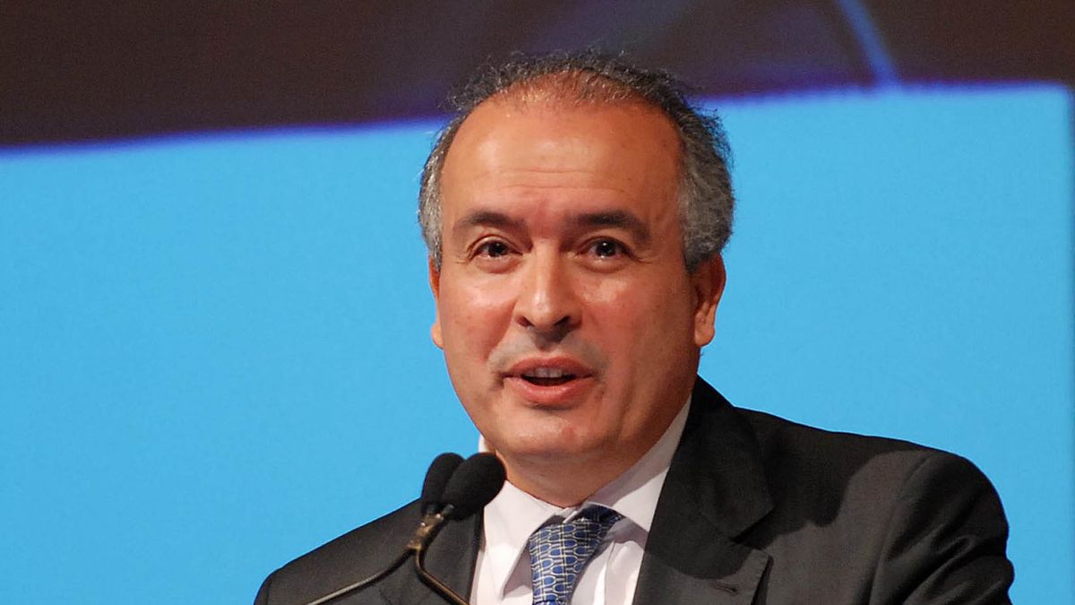 López llamó varias veces al convento antes de ir y lanzar los millones