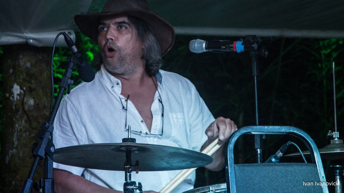 Una cita con lo mejor del blues, de la mano de Adrián Flores