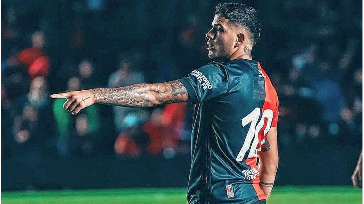 Sabella sigue apartado en Colón, entrena solo y sin chances de volver