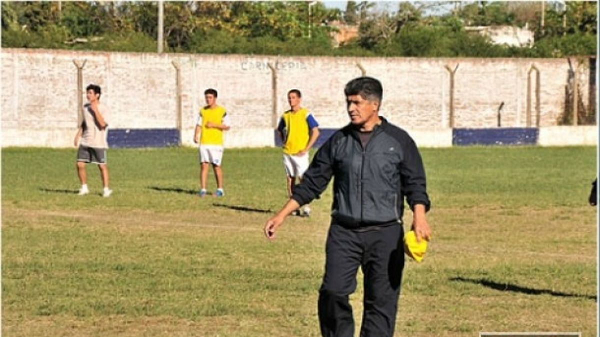 Juan Comas tuvo su primer día en Sportivo