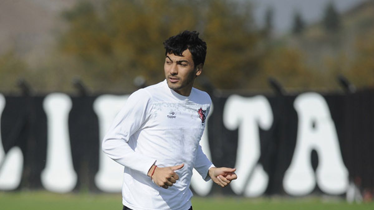 En Newells esperan a Víctor López, que hoy trabajó bien y mañana hará ...