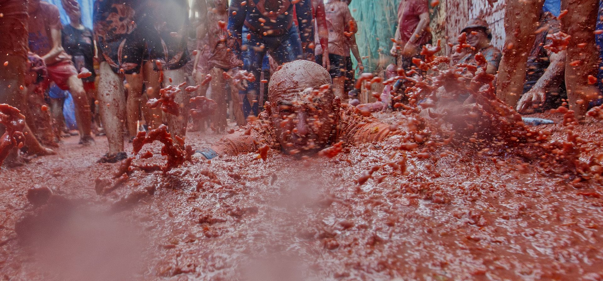 La Tomatina de España cumple 80 años: la icónica batalla de tomates en ...