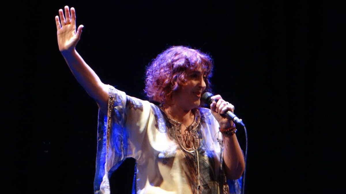 Carmina Cannavino actuará mañana en la Casa de la Cultura de Entre Ríos