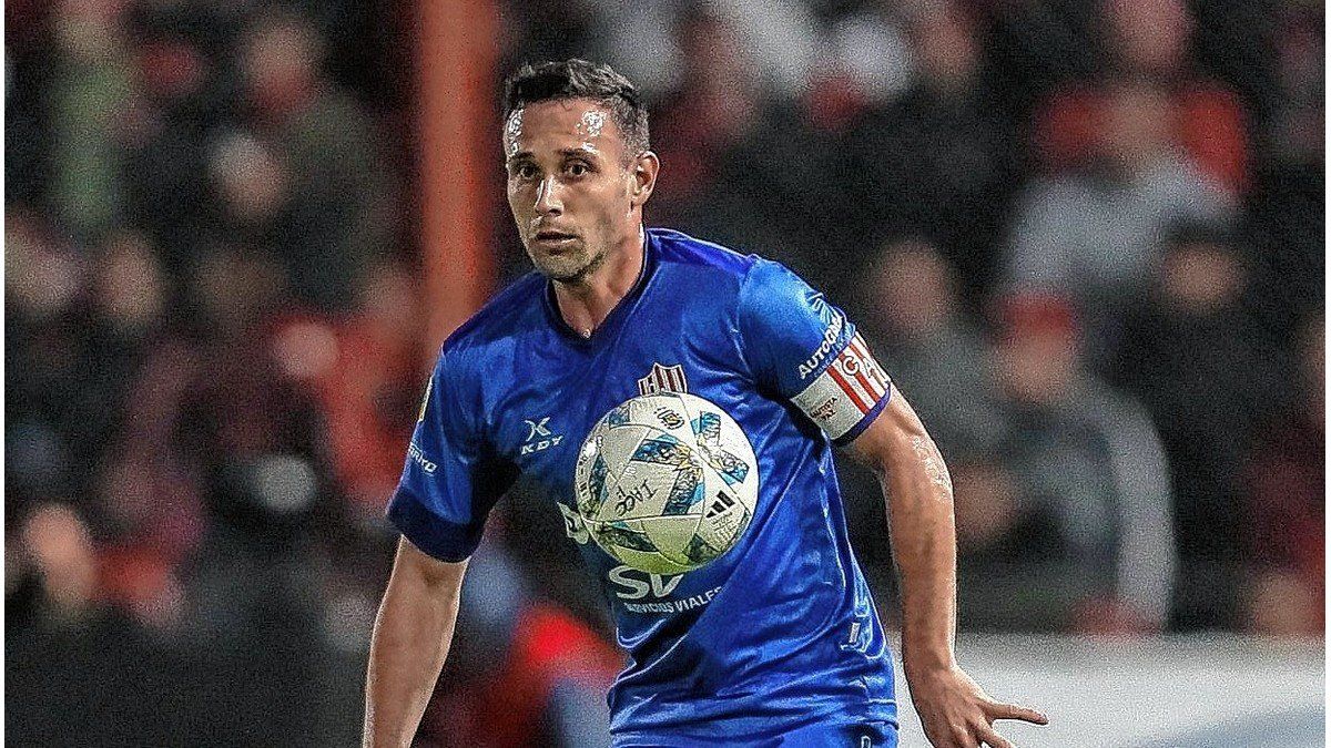 Claudio Corvalán, con su sanción cumplida en Unión