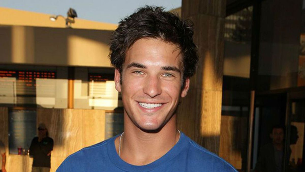 El actor Clay Adler se quitó la vida en medio de un viaje con amigos