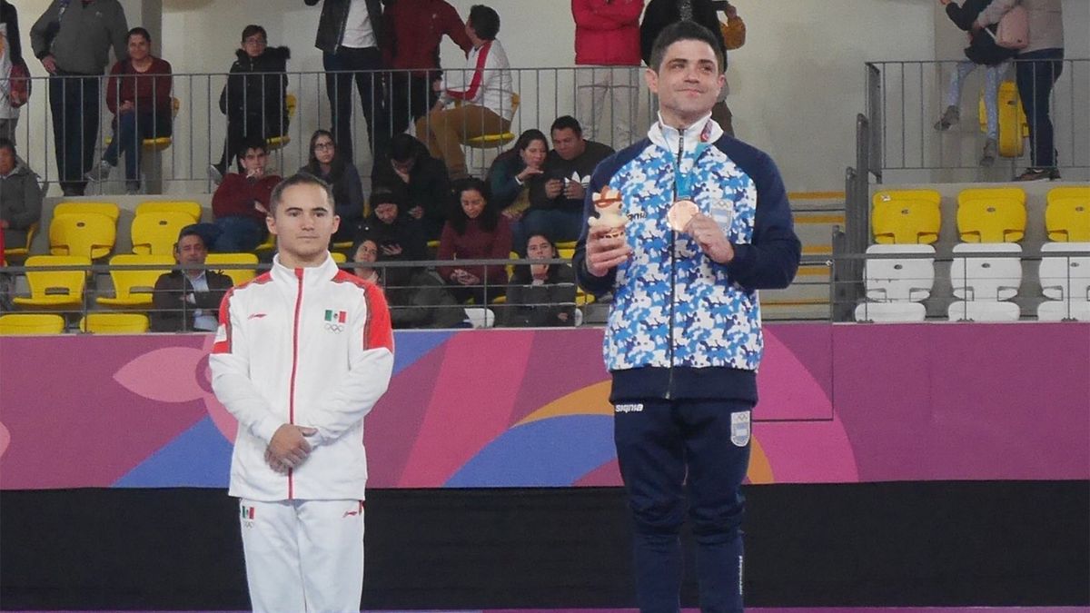 Federico Molinari se subió al podio de Lima 2019 en anillas