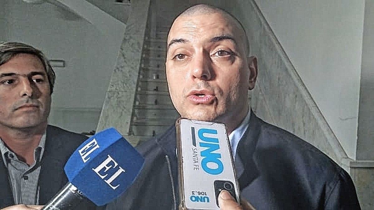 El economista Emmanuel Álvarez Agis sobre el fuerte ajuste: El gobierno ...