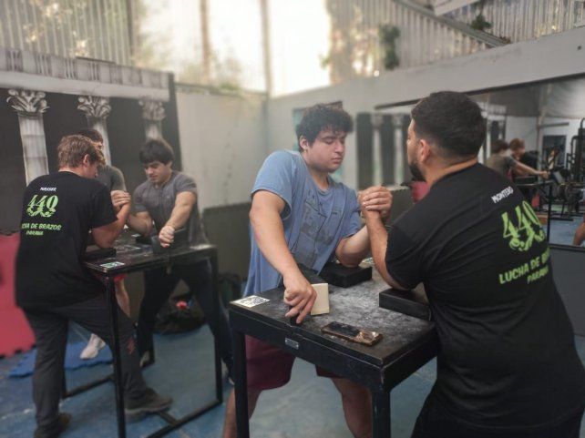 Lucha de Brazos: las pulseadas buscan ser nuevamente furor en Paraná