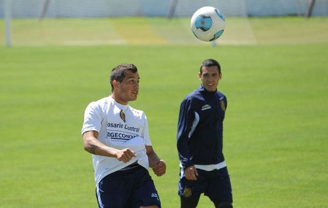 Russo probó con Lazo por el sector izquierdo en la práctica de fútbol ...