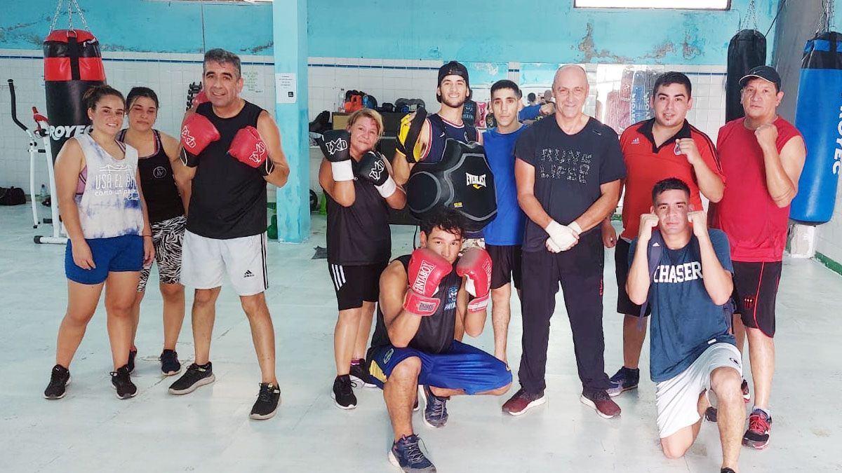 Gimnasio busca local en Paraná para practicar boxeo