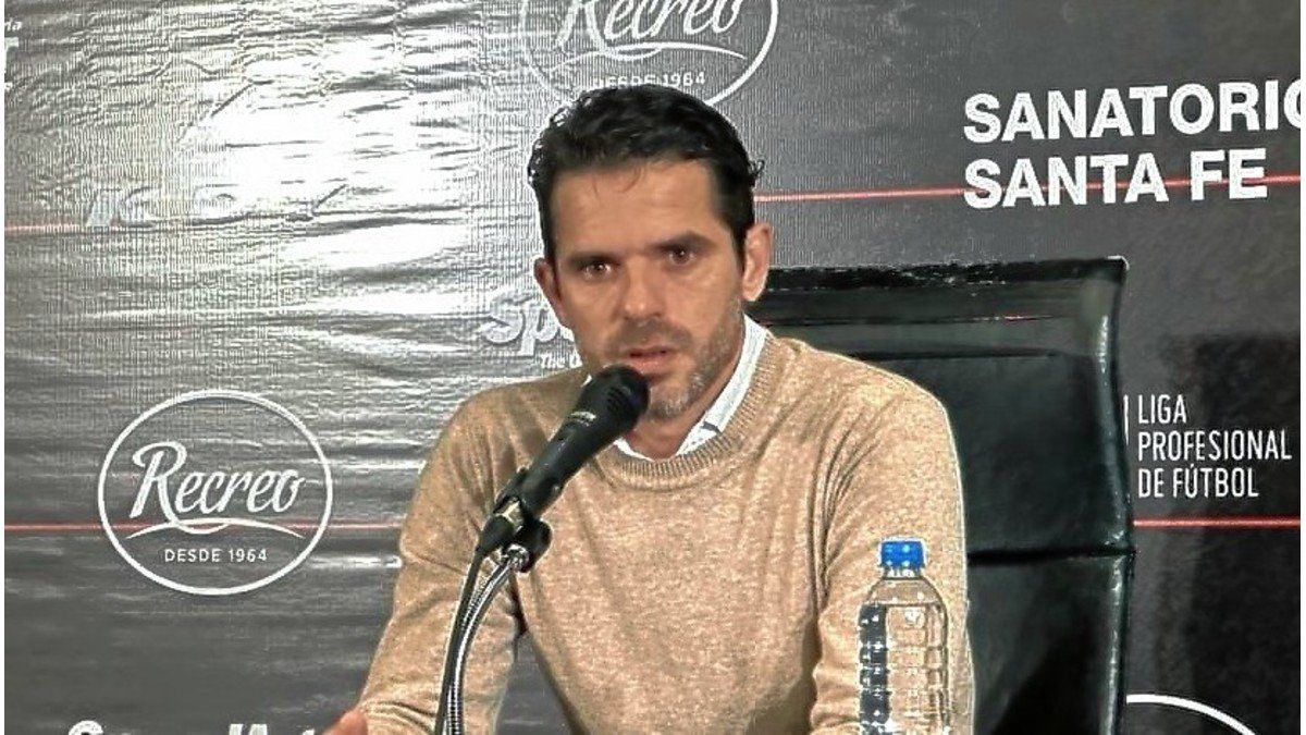Gago dijo que ante Colón fue lo mejor del año para Racing