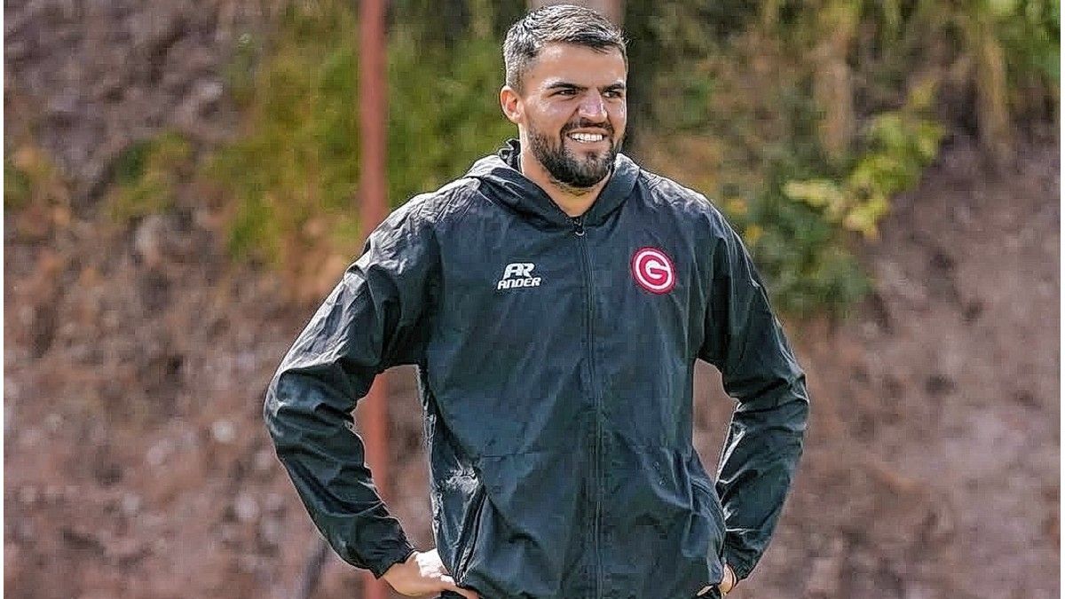 Colón aceleró y tendría cerrada su primera incorporación