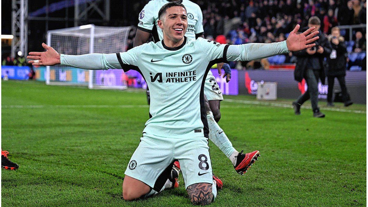 Enzo Fernández convirtió un gol en la victoria del Chelsea