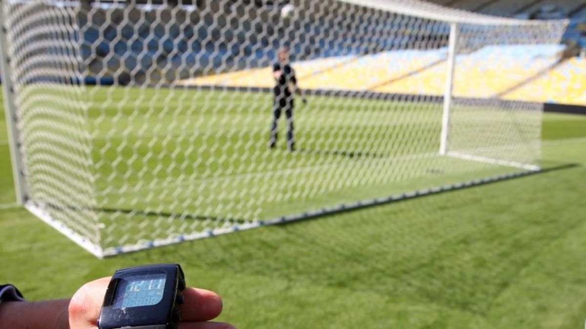 La FIFA presentó la tecnología de la línea de gol para el Mundial