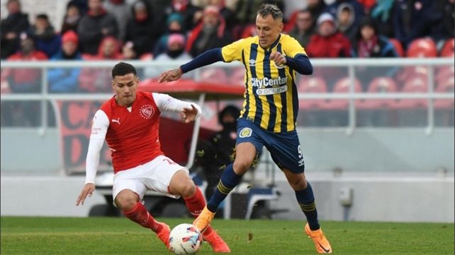 Jhonatan Candia se fue a Uruguay a tratar su lesión e hizo un descargo ...