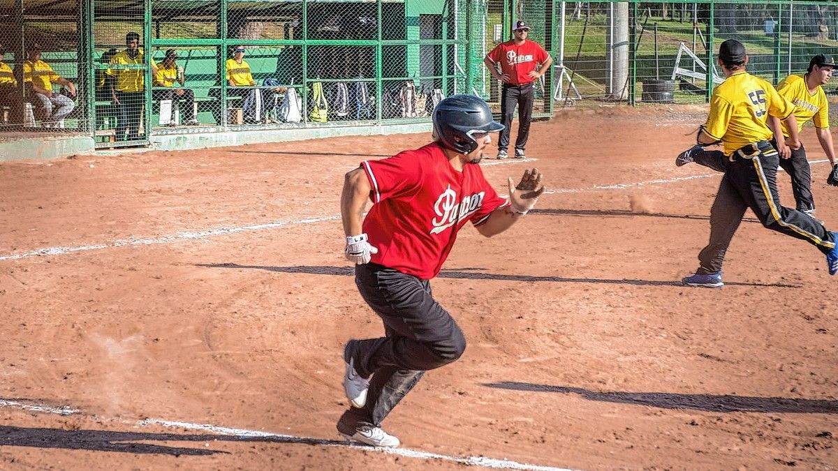 Sóftbol: se juega la Copa Desafío del CAE