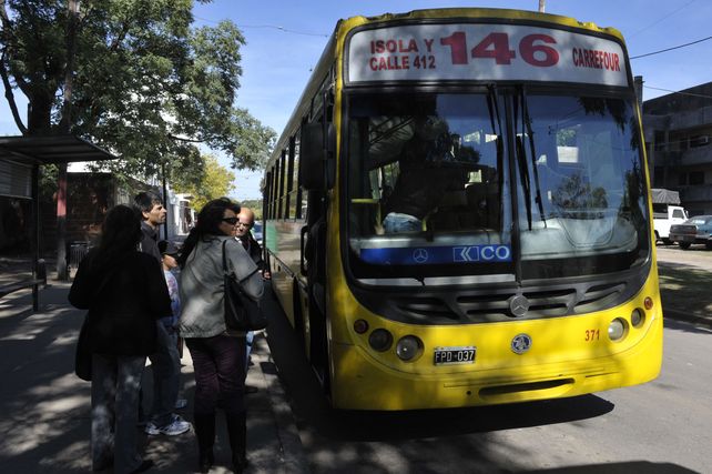 Una gavilla asaltó esta mañana a los pasajeros de un ómnibus de la ...