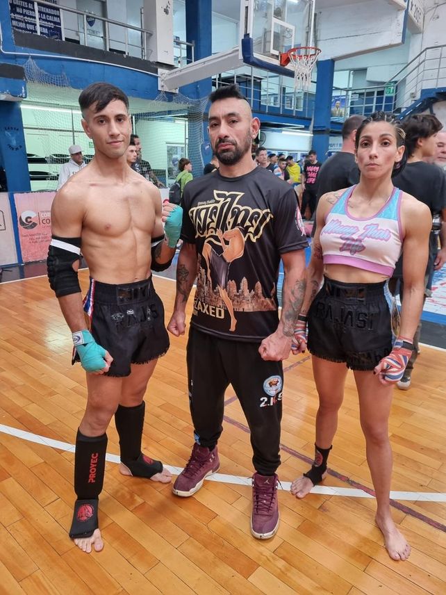 Funes: Tamara Avila y Maxi Basualdo sueñan con el oro en el Mundial de Kick Boxing