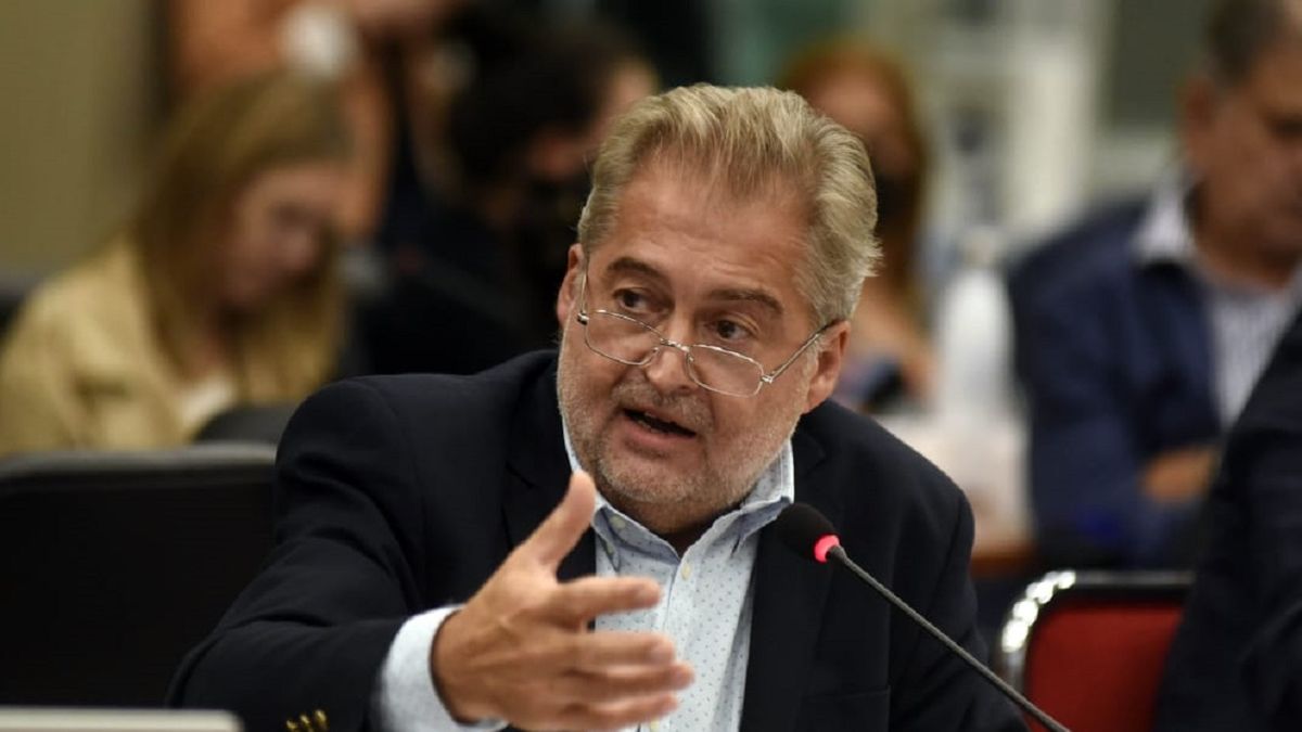 Roberto Mirabella se desmarca del bloque y acelera el operativo ...
