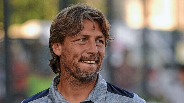 Gabriel Heinze llega al país para dirigir a Newells