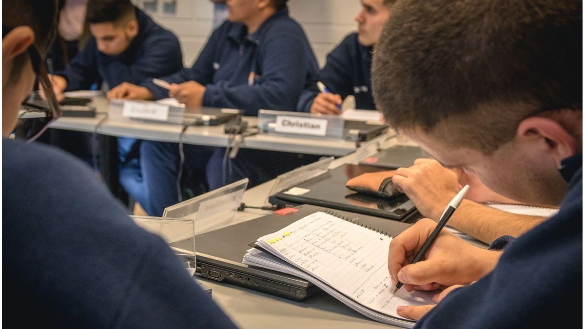 Academia CCU Jóvenes, un programa que promueve la formación para el ...