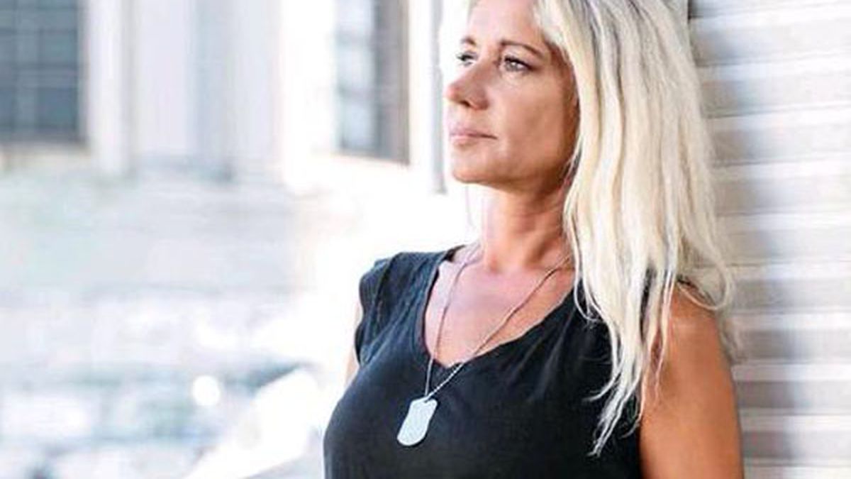 Maitena: Soy una adicta, me bajaba una botella de whisky entera