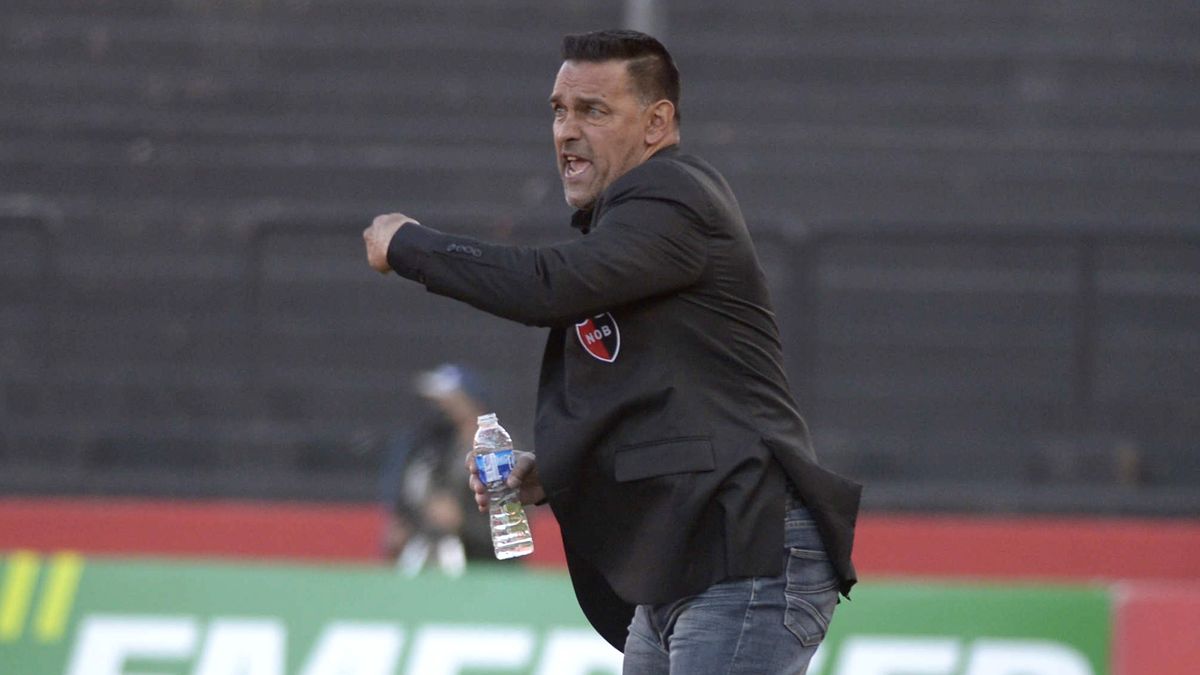 Gamboa: Tenemos la obligación a muerte de defender este escudo