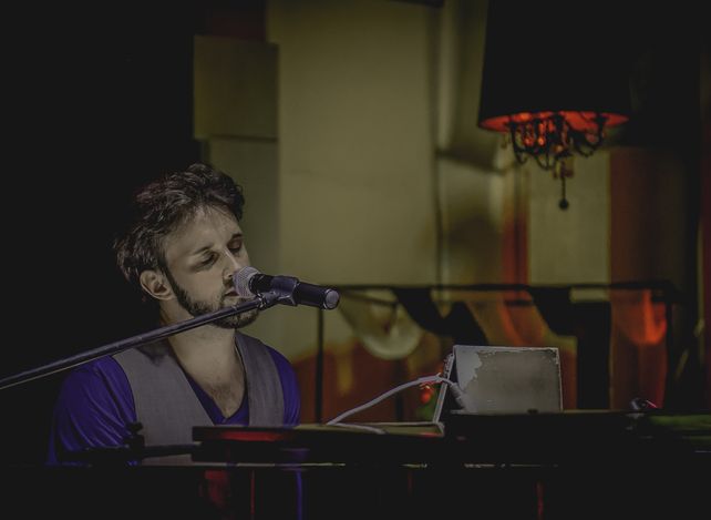 Nick Schinder: Cumplí el sueño de vivir de la música