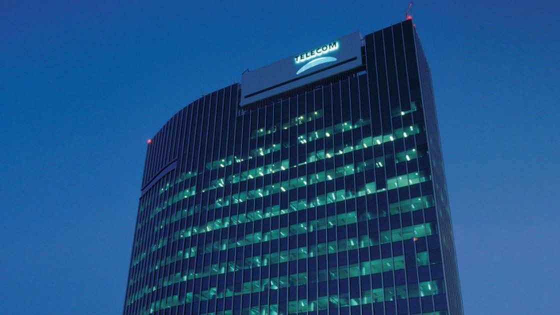 Anuncian la fusión de Telecom Argentina con Cablevisión