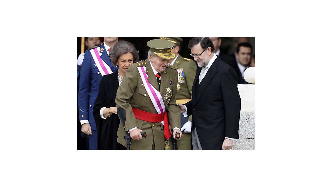 El rey de España, desprestigiado y enfermo, quedó cerca de abdicar
