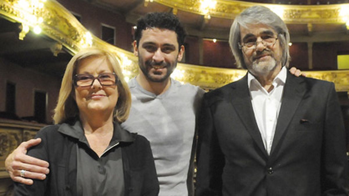 El lobizón enamorado vuelve a mostrar sus colmillos en un musical rosarino