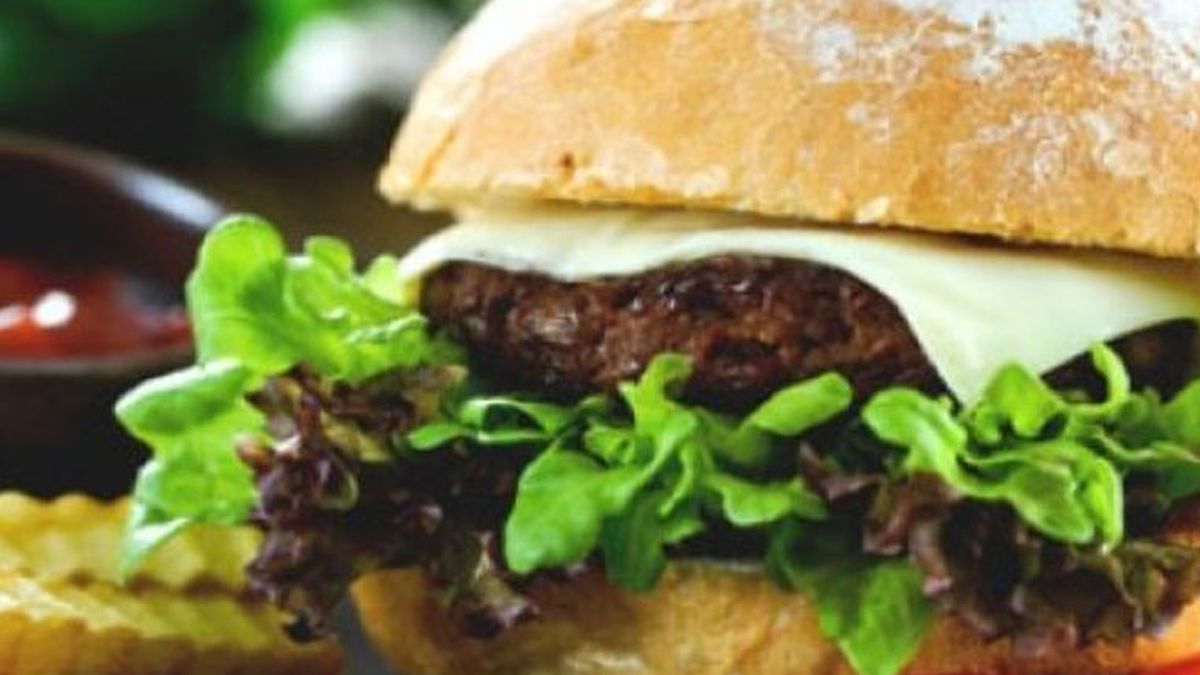 Un círculo vicioso: la comida chatarra provoca comer más comida chatarra