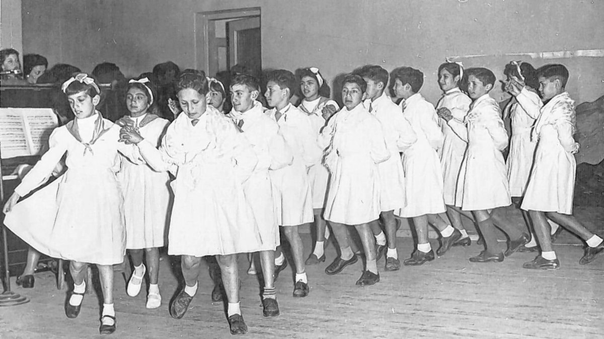 La historia de la foto: pericón nacional en la zona sur