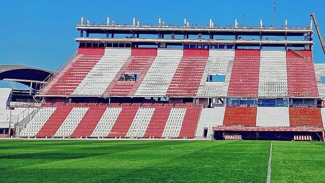 Así luce la cancha de Unión a punto de terminarse la bandeja