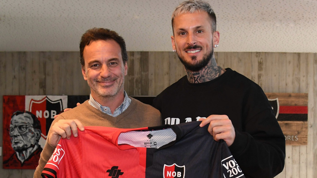 Llegó el Pipa Benedetto, el nueve más rutilante desde el regreso de ...