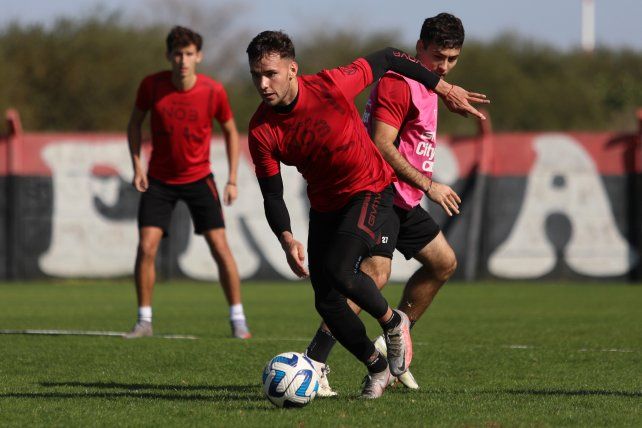 Newells: con Heinze la intensidad no se negocia, dijo Schott