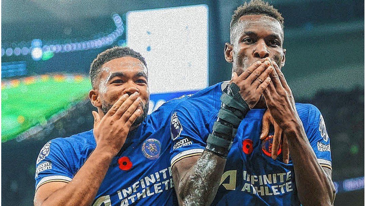 Chelsea goleó a los Spurs en un partido que tuvo de todo