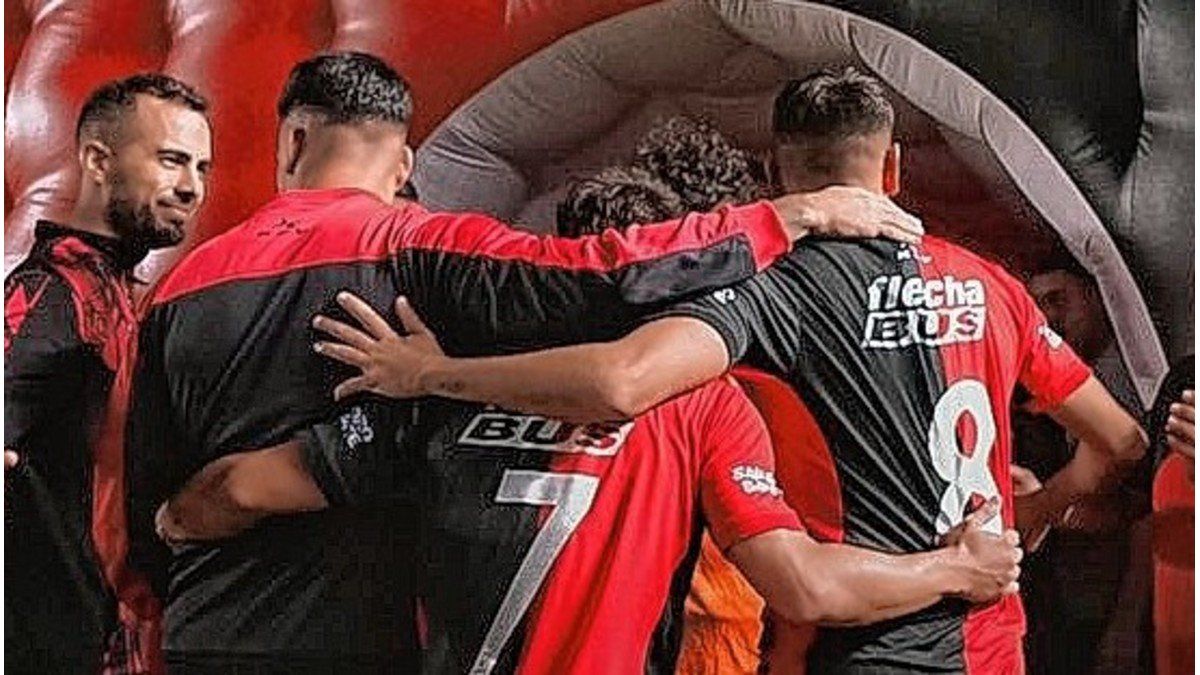 El inédito hecho que consiguió Colón ante Nueva Chicago