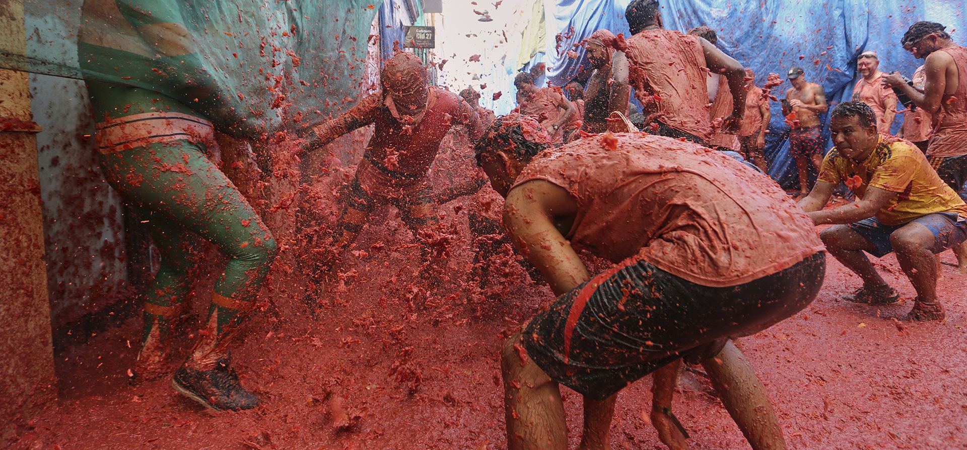 La Tomatina de España cumple 80 años: la icónica batalla de tomates en ...