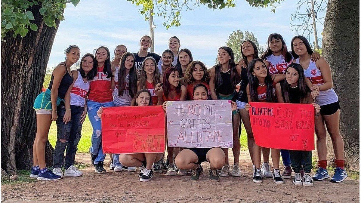Talleres lanzó la campaña No me grites, alentame