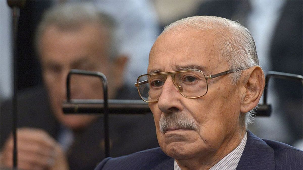Falsa convocatoria a una misa en memoria de Videla