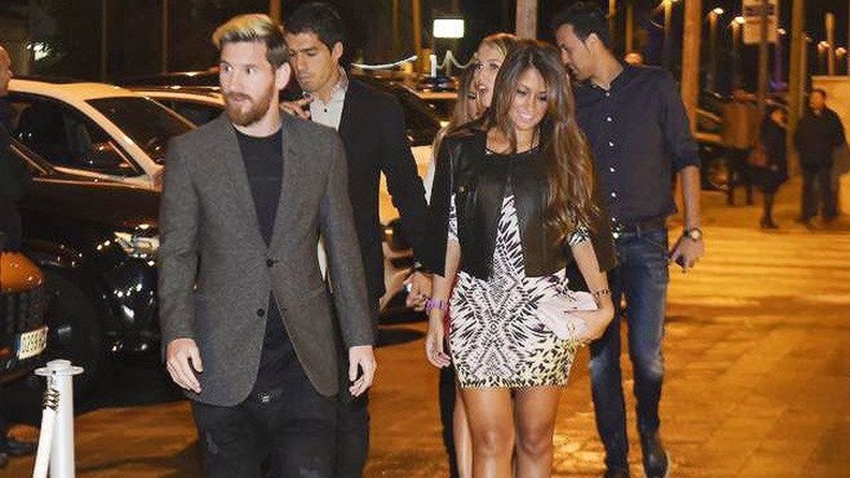 ¡La más linda! La mujer de Messi deslumbró con su look y se robó todas ...