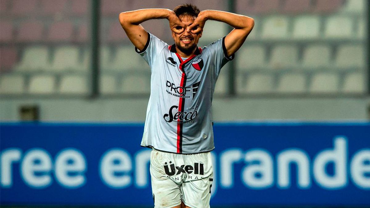 Marcelo Estigarribia renovaría contrato en Colón