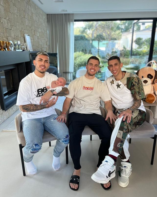 Di María y su esposa conocieron a Emilia, la bebita de Giovani Lo Celso