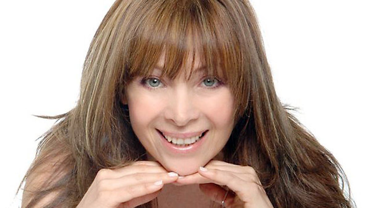 El último adiós a la actriz Déborah Warren