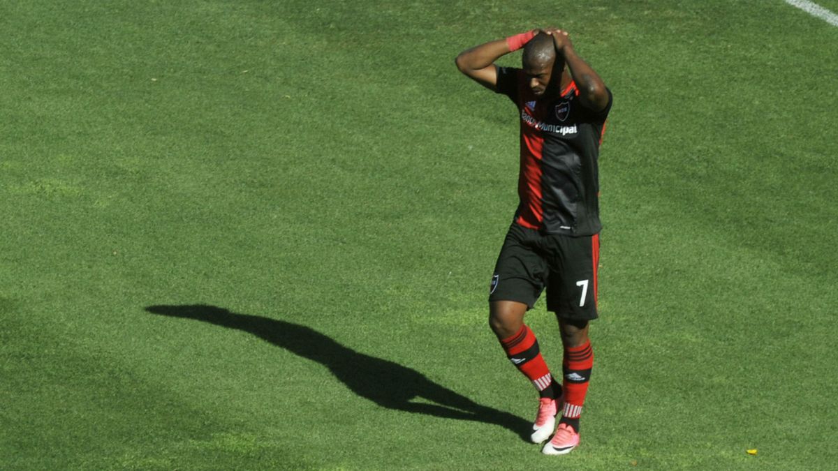 En Newells el problema es que Leal está cada vez más lejos