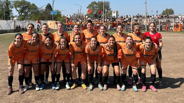 Asociación Rosarina de Fútbol: el femenino de Adiur se llevó todos los ...