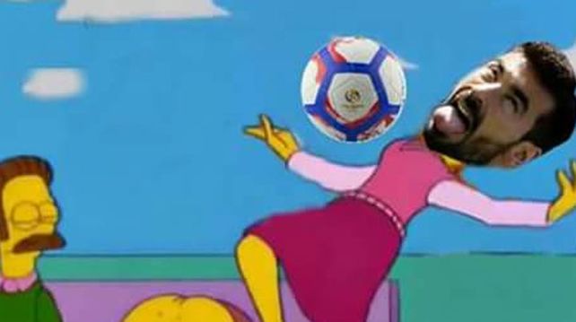 Aparecieron los memes del tropiezo del Pocho Lavezzi