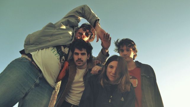 Mora y los Metegoles debuta en Rosario con su wendy rock